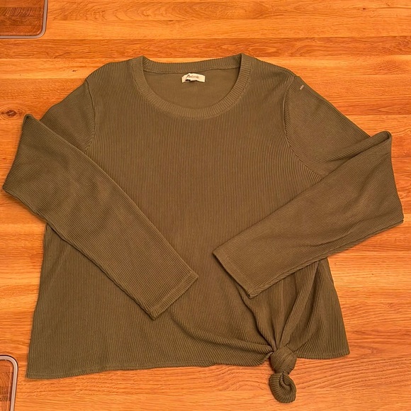 Madewell | Tops | Madewell Palm Tree Green Texture Thread Front Knot ...